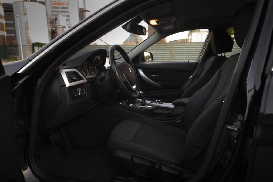 Melns BMW 320 2013 Rīga, ar dzinēja tilpumu 2.00 L un nobraukumu 268 tūkst. km par 8900 €, foto 11 vietnē AUTOMOTO.COM.LV