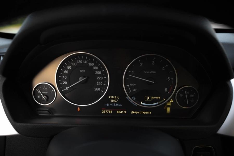 Melns BMW 320 2013 Rīga, ar dzinēja tilpumu 2.00 L un nobraukumu 268 tūkst. km par 8900 €, foto 12 vietnē AUTOMOTO.COM.LV