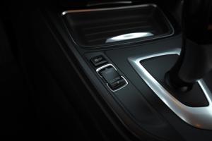 Melns BMW 320 2013 Rīga, ar dzinēja tilpumu 2.00 L un nobraukumu 268 tūkst. km par 8900 €, foto 14 vietnē AUTOMOTO.COM.LV