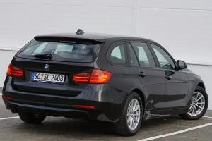 Melns BMW 320 2013 Rīga, ar dzinēja tilpumu 2.00 L un nobraukumu 237 tūkst. km par 7600 €, foto 10 vietnē AUTOMOTO.COM.LV