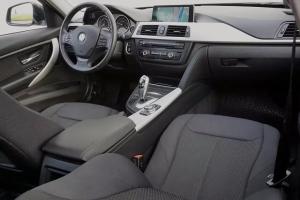 Melns BMW 320 2013 Rīga, ar dzinēja tilpumu 2.00 L un nobraukumu 237 tūkst. km par 7600 €, foto 15 vietnē AUTOMOTO.COM.LV