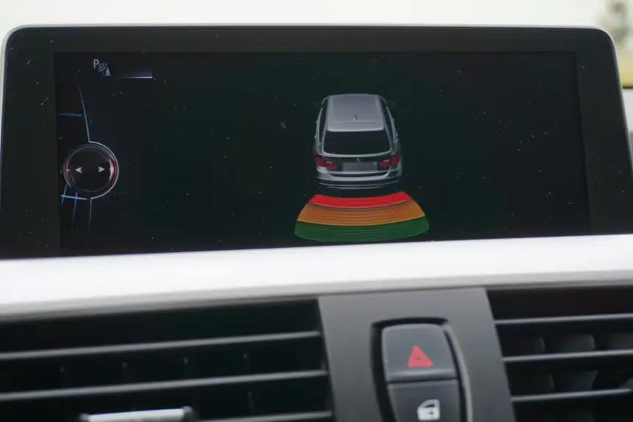 Melns BMW 320 2013 Rīga, ar dzinēja tilpumu 2.00 L un nobraukumu 237 tūkst. km par 7600 €, foto 24 vietnē AUTOMOTO.COM.LV