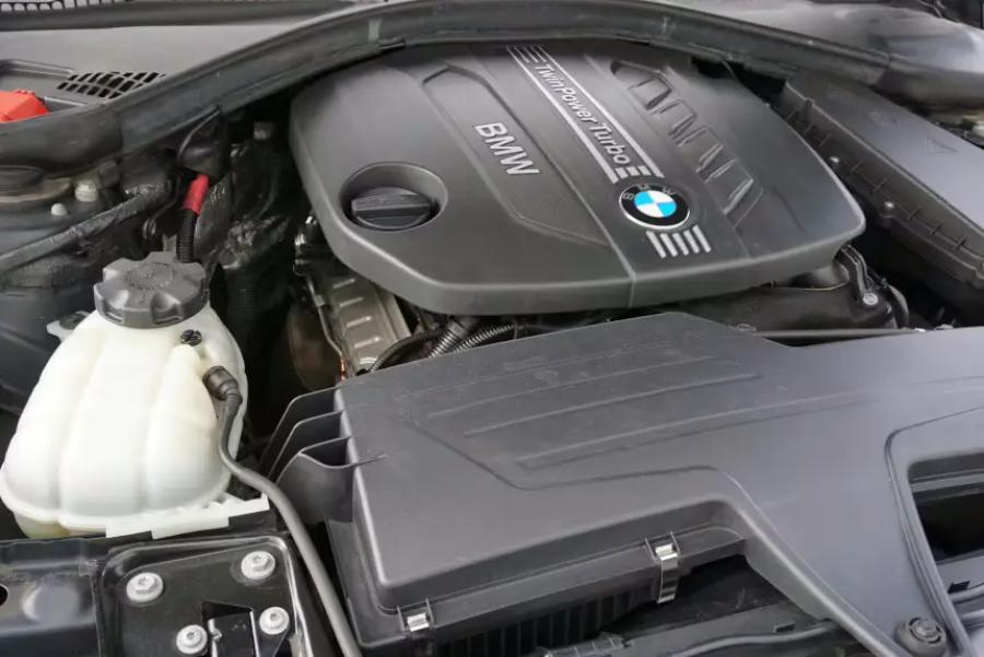 Melns BMW 320 2013 Rīga, ar dzinēja tilpumu 2.00 L un nobraukumu 237 tūkst. km par 7600 €, foto 32 vietnē AUTOMOTO.COM.LV