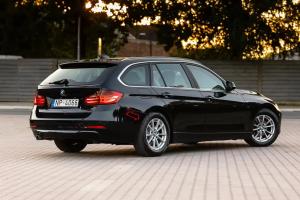 Melns BMW 320 2013 Jelgava, ar dzinēja tilpumu 2.00 L un nobraukumu 268 tūkst. km par 7900 €, foto 6 vietnē AUTOMOTO.COM.LV