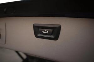 Melns BMW 320 2013 Jelgava, ar dzinēja tilpumu 2.00 L un nobraukumu 268 tūkst. km par 7900 €, foto 19 vietnē AUTOMOTO.COM.LV