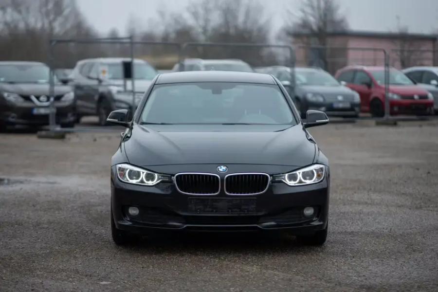 Melns BMW 320 2013 Liepāja, ar dzinēja tilpumu 2.00 L un nobraukumu 330 tūkst. km par 7850 €, foto 7 vietnē AUTOMOTO.COM.LV