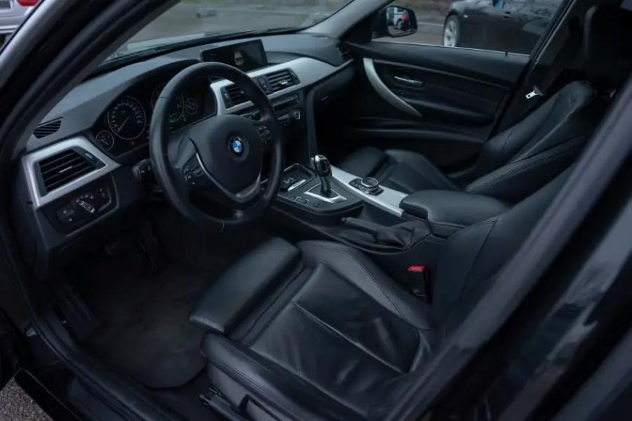 Melns BMW 320 2013 Liepāja, ar dzinēja tilpumu 2.00 L un nobraukumu 330 tūkst. km par 7850 €, foto 11 vietnē AUTOMOTO.COM.LV