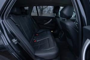 Melns BMW 320 2013 Liepāja, ar dzinēja tilpumu 2.00 L un nobraukumu 330 tūkst. km par 7850 €, foto 14 vietnē AUTOMOTO.COM.LV