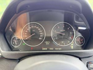 Melns BMW 320 2013 Kauņa, ar dzinēja tilpumu 2.00 L un nobraukumu 260 tūkst. km par 5600 €, foto 10 vietnē AUTOMOTO.COM.LV