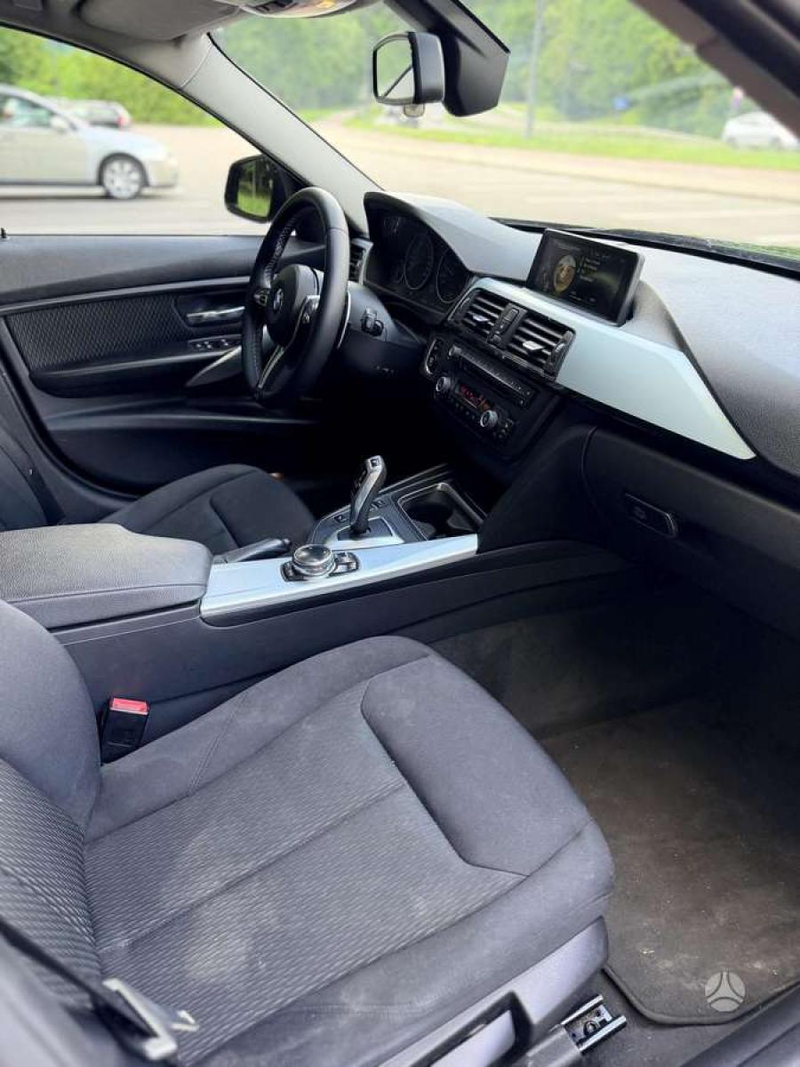 Melns BMW 320 2013 Kauņa, ar dzinēja tilpumu 2.00 L un nobraukumu 260 tūkst. km par 5600 €, foto 13 vietnē AUTOMOTO.COM.LV