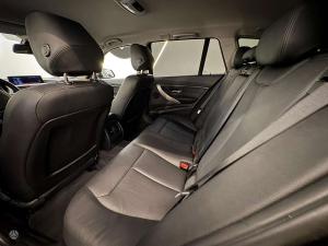 Melns BMW 320 2013 Marijampole, ar dzinēja tilpumu 2.00 L un nobraukumu 319 tūkst. km par 8750 €, foto 6 vietnē AUTOMOTO.COM.LV