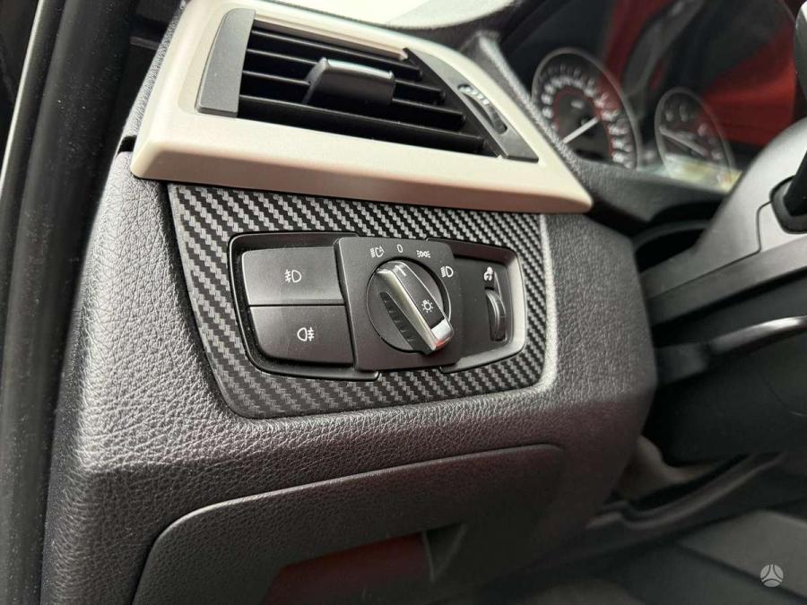 Black BMW 320 2013 in Vilnius, with an engine capacity of 2.00 L and mileage of 236 thousand km for 8950 €, photo 29 on AUTOMOTO.COM.LV