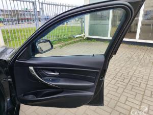 Melns BMW 320 2013 Klaipėda, ar dzinēja tilpumu 2.00 L un nobraukumu 354 tūkst. km par 7000 €, foto 8 vietnē AUTOMOTO.COM.LV