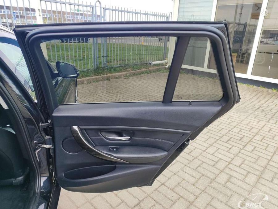Melns BMW 320 2013 Klaipėda, ar dzinēja tilpumu 2.00 L un nobraukumu 354 tūkst. km par 7000 €, foto 11 vietnē AUTOMOTO.COM.LV
