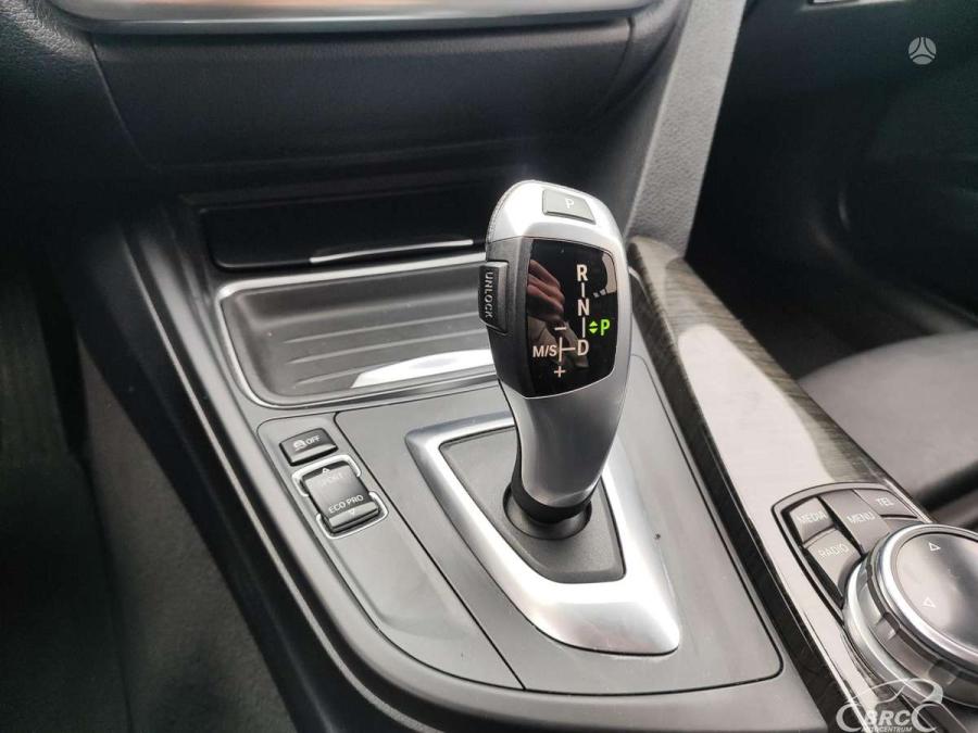Melns BMW 320 2013 Klaipėda, ar dzinēja tilpumu 2.00 L un nobraukumu 354 tūkst. km par 7000 €, foto 32 vietnē AUTOMOTO.COM.LV