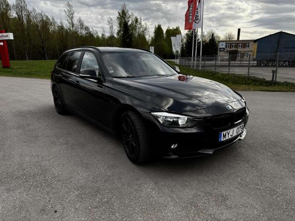 Black BMW 320 2013 in Birzai, with an engine capacity of 2.00 L and mileage of 320 thousand km for 6000 €, photo 1 on AUTOMOTO.COM.LV
