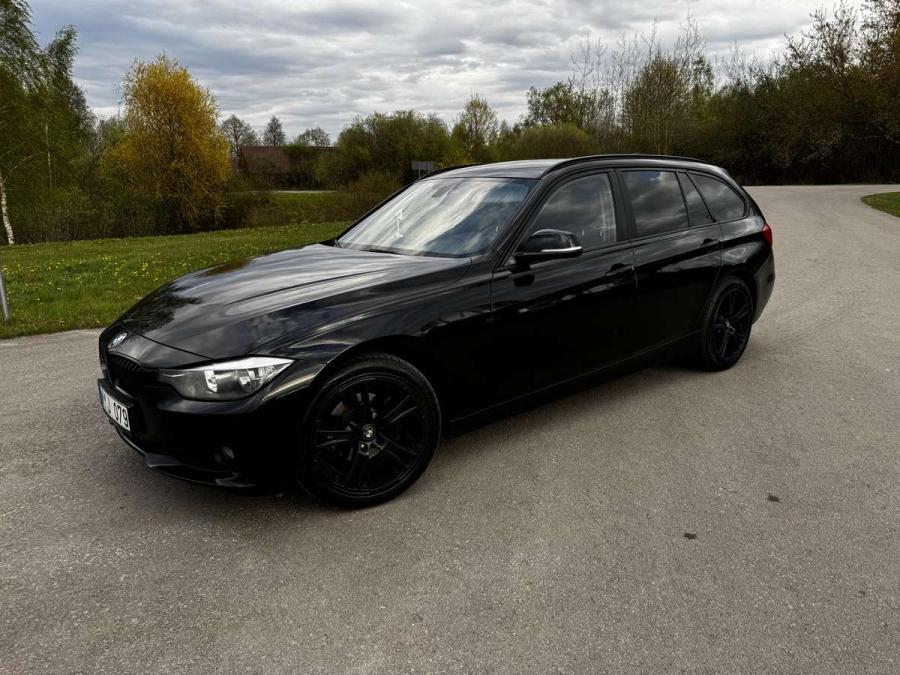 Black BMW 320 2013 in Birzai, with an engine capacity of 2.00 L and mileage of 320 thousand km for 6000 €, photo 5 on AUTOMOTO.COM.LV