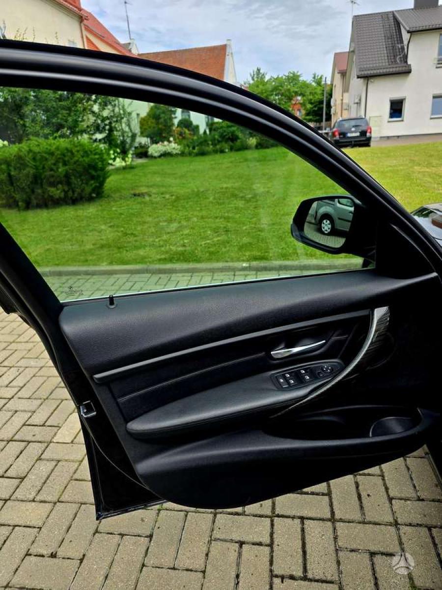 Melns BMW 320 2013 Marijampole, ar dzinēja tilpumu 2.00 L un nobraukumu 290 tūkst. km par 6750 €, foto 16 vietnē AUTOMOTO.COM.LV