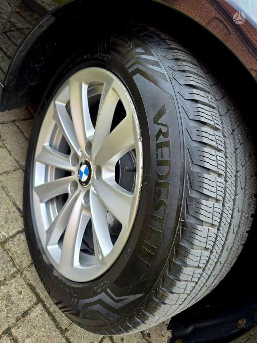 Melns BMW 320 2013 Marijampole, ar dzinēja tilpumu 2.00 L un nobraukumu 290 tūkst. km par 6750 €, foto 31 vietnē AUTOMOTO.COM.LV
