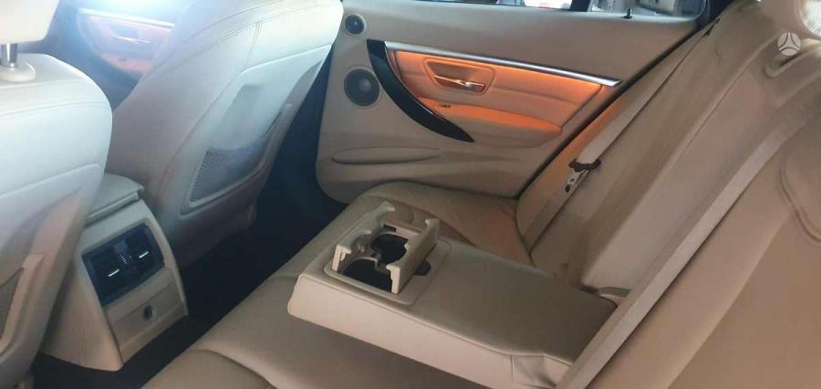 Black BMW 320 2013 in Kaunas, with an engine capacity of 2.00 L and mileage of 232 thousand km for 9650 €, photo 47 on AUTOMOTO.COM.LV