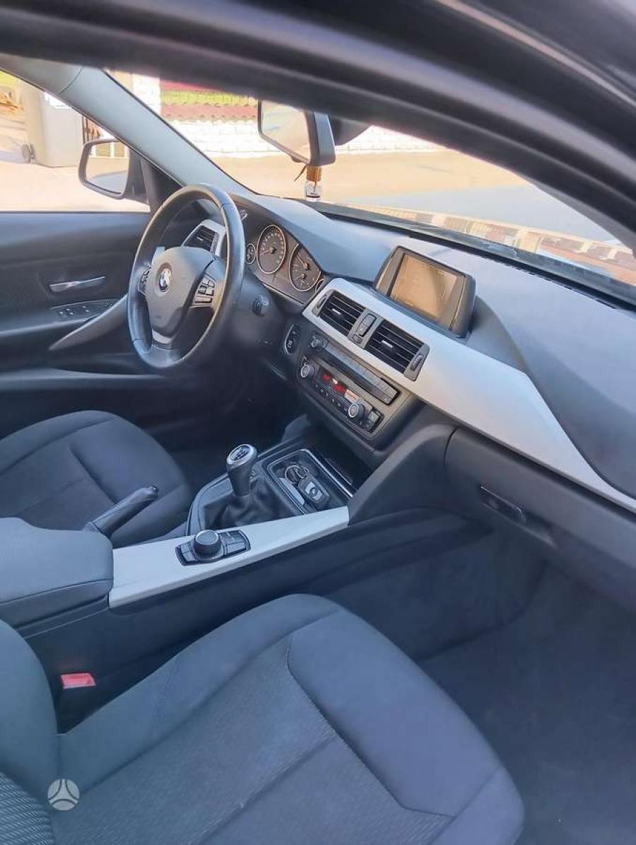 Black BMW 320 2013 in Taurage, with an engine capacity of 2.00 L and mileage of 300 thousand km for 4850 €, photo 15 on AUTOMOTO.COM.LV