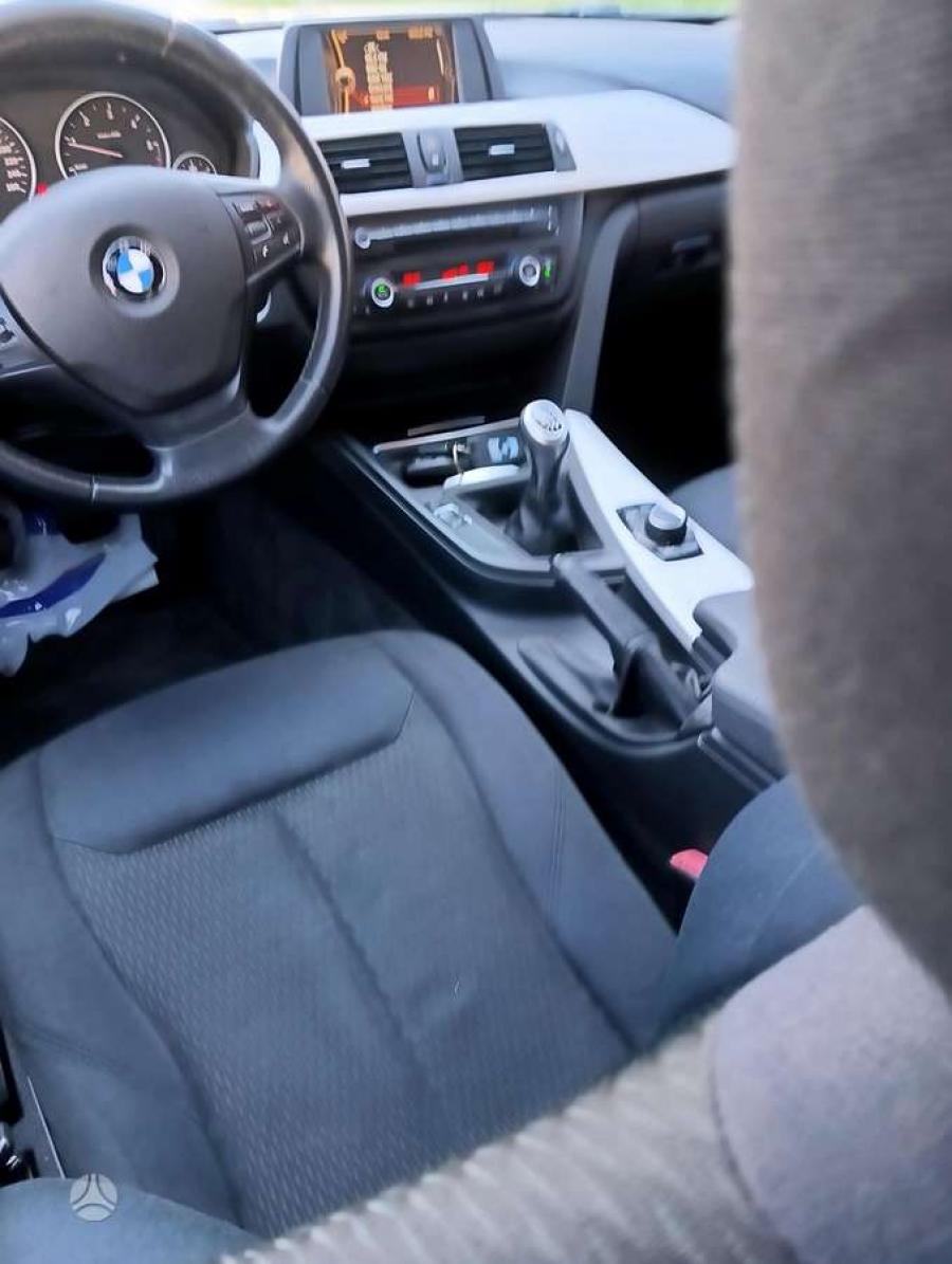 Black BMW 320 2013 in Taurage, with an engine capacity of 2.00 L and mileage of 300 thousand km for 4850 €, photo 21 on AUTOMOTO.COM.LV