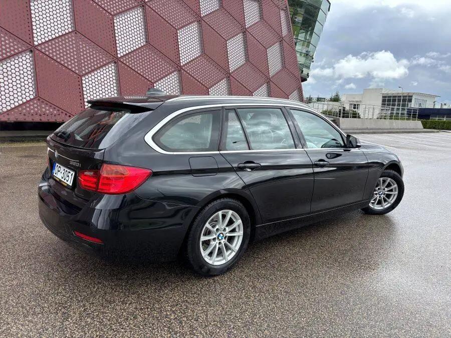 Melns BMW 320 2013 Rīga, ar dzinēja tilpumu 2.00 L un nobraukumu 190 tūkst. km par 7950 €, foto 3 vietnē AUTOMOTO.COM.LV