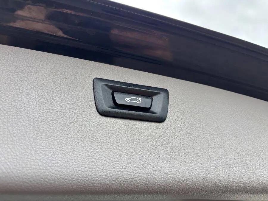 Melns BMW 320 2013 Rīga, ar dzinēja tilpumu 2.00 L un nobraukumu 190 tūkst. km par 7950 €, foto 12 vietnē AUTOMOTO.COM.LV