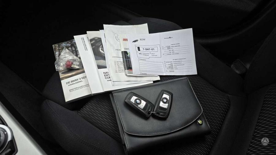 Melns BMW 320 2013 Marijampole, ar dzinēja tilpumu 2.00 L un nobraukumu 305 tūkst. km par 6499 €, foto 20 vietnē AUTOMOTO.COM.LV