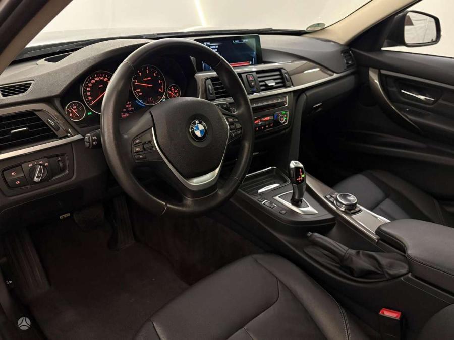 Melns BMW 320 2013 Marijampole, ar dzinēja tilpumu 2.00 L un nobraukumu 220 tūkst. km par 9650 €, foto 3 vietnē AUTOMOTO.COM.LV