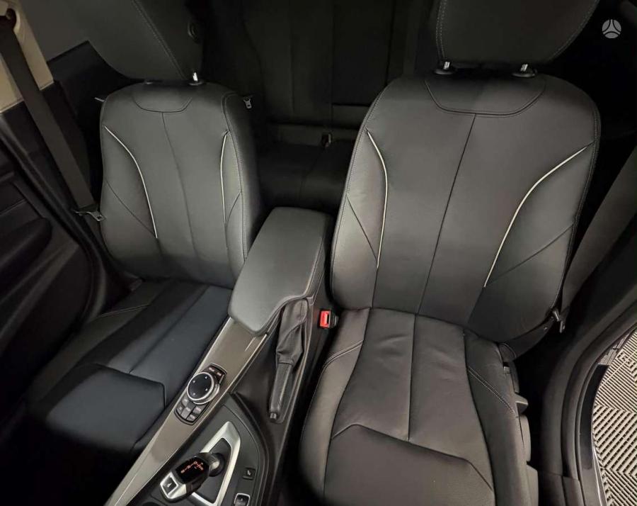 Melns BMW 320 2013 Marijampole, ar dzinēja tilpumu 2.00 L un nobraukumu 220 tūkst. km par 9650 €, foto 10 vietnē AUTOMOTO.COM.LV