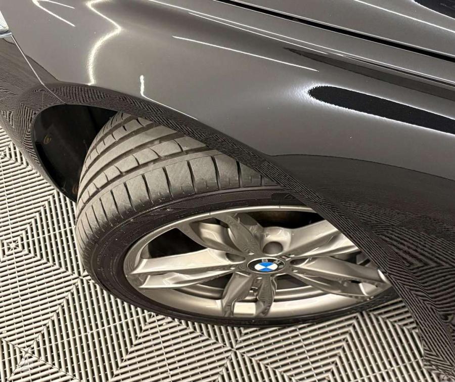 Melns BMW 320 2013 Marijampole, ar dzinēja tilpumu 2.00 L un nobraukumu 220 tūkst. km par 9650 €, foto 15 vietnē AUTOMOTO.COM.LV