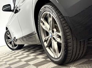 Melns BMW 320 2013 Marijampole, ar dzinēja tilpumu 2.00 L un nobraukumu 220 tūkst. km par 9650 €, foto 27 vietnē AUTOMOTO.COM.LV