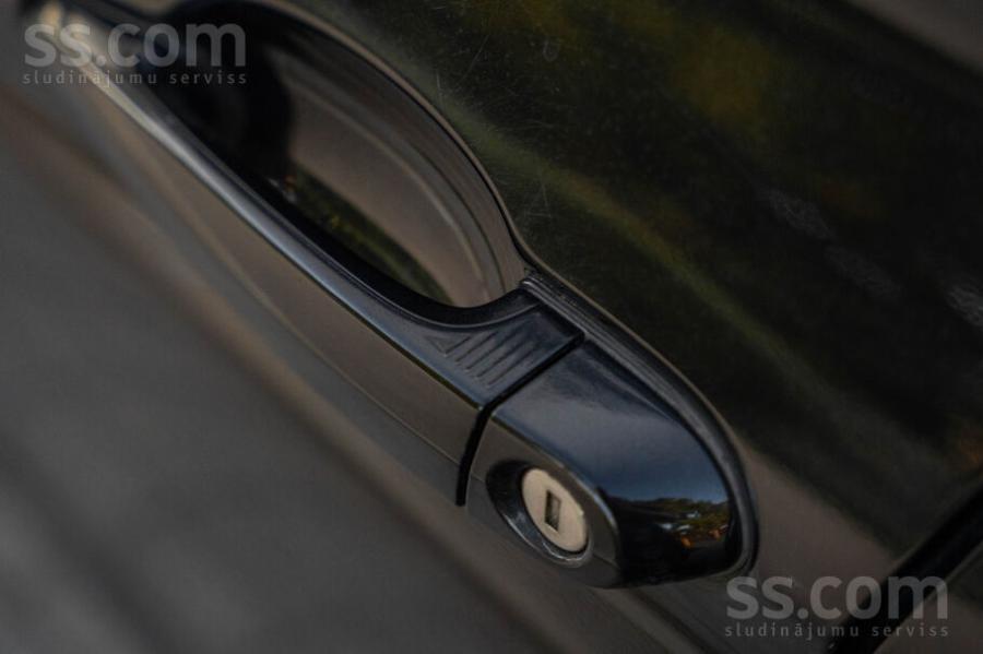 Melns BMW 320 2013 Rīga, ar dzinēja tilpumu 2.00 L un nobraukumu 261 tūkst. km par 8990 €, foto 7 vietnē AUTOMOTO.COM.LV
