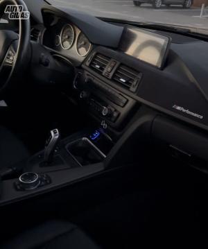 Melns BMW 320 2013 Tauragė, ar dzinēja tilpumu 2.00 L un nobraukumu 320 tūkst. km par 7250 €, foto 12 vietnē AUTOMOTO.COM.LV