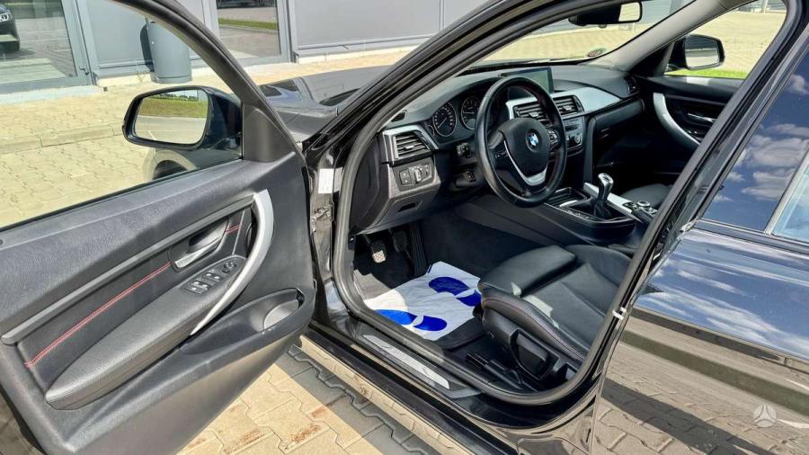 Melns BMW 320 2013 Viļņa, ar dzinēja tilpumu 2.00 L un nobraukumu 194 tūkst. km par 8990 €, foto 13 vietnē AUTOMOTO.COM.LV
