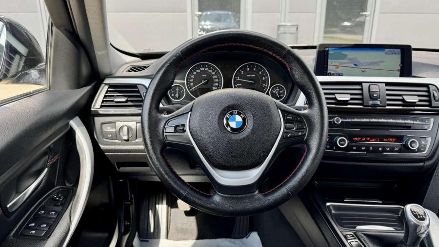 Melns BMW 320 2013 Viļņa, ar dzinēja tilpumu 2.00 L un nobraukumu 194 tūkst. km par 8990 €, foto 23 vietnē AUTOMOTO.COM.LV