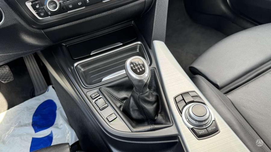 Melns BMW 320 2013 Viļņa, ar dzinēja tilpumu 2.00 L un nobraukumu 194 tūkst. km par 8990 €, foto 24 vietnē AUTOMOTO.COM.LV