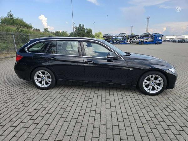 Melns BMW 320 2013 Marijampole, ar dzinēja tilpumu 2.00 L un nobraukumu 319 tūkst. km par 7750 €, foto 4 vietnē AUTOMOTO.COM.LV