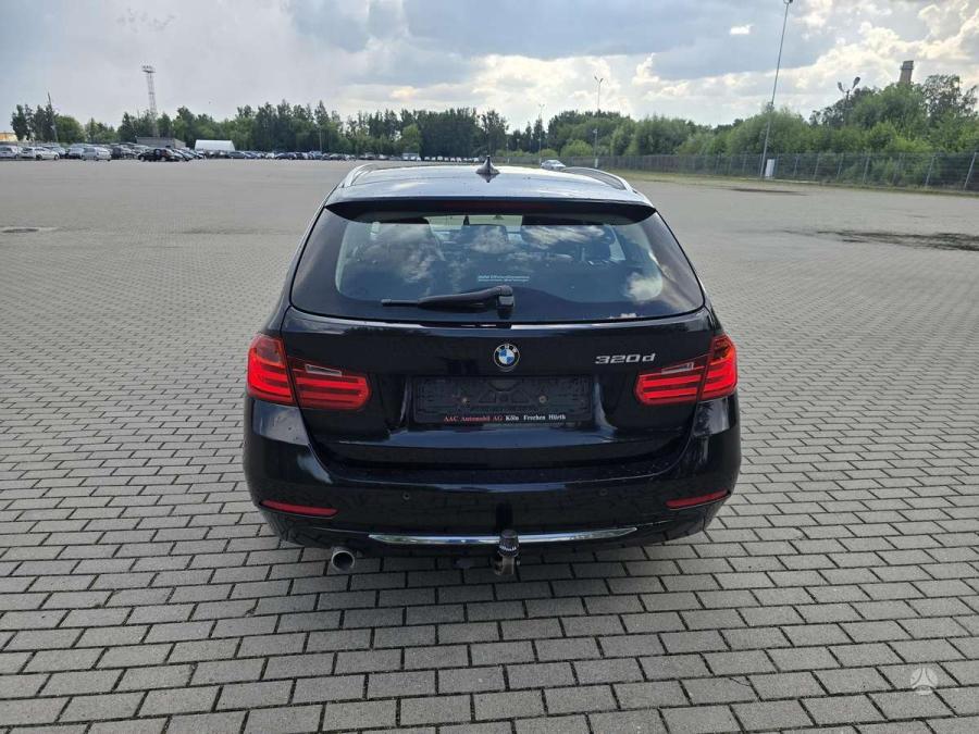 Black BMW 320 2013 in Marijampole, with an engine capacity of 2.00 L and mileage of 319 thousand km for 7750 €, photo 7 on AUTOMOTO.COM.LV