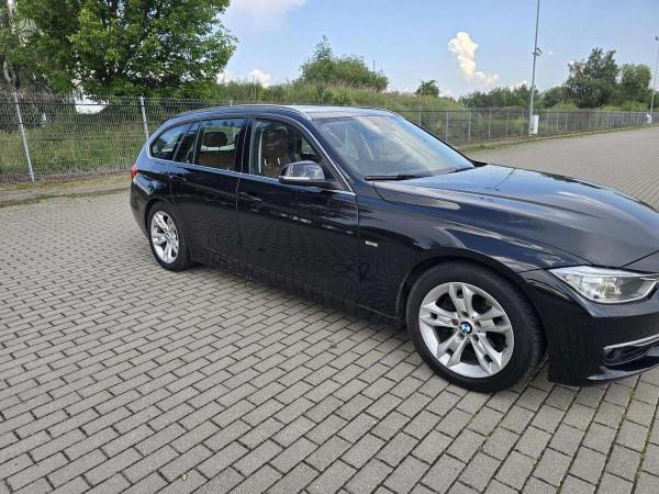 Melns BMW 320 2013 Marijampole, ar dzinēja tilpumu 2.00 L un nobraukumu 319 tūkst. km par 7750 €, foto 10 vietnē AUTOMOTO.COM.LV