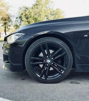 Melns BMW 320 2013 Šauļi, ar dzinēja tilpumu 2.00 L un nobraukumu 297 tūkst. km par 9300 €, foto 7 vietnē AUTOMOTO.COM.LV