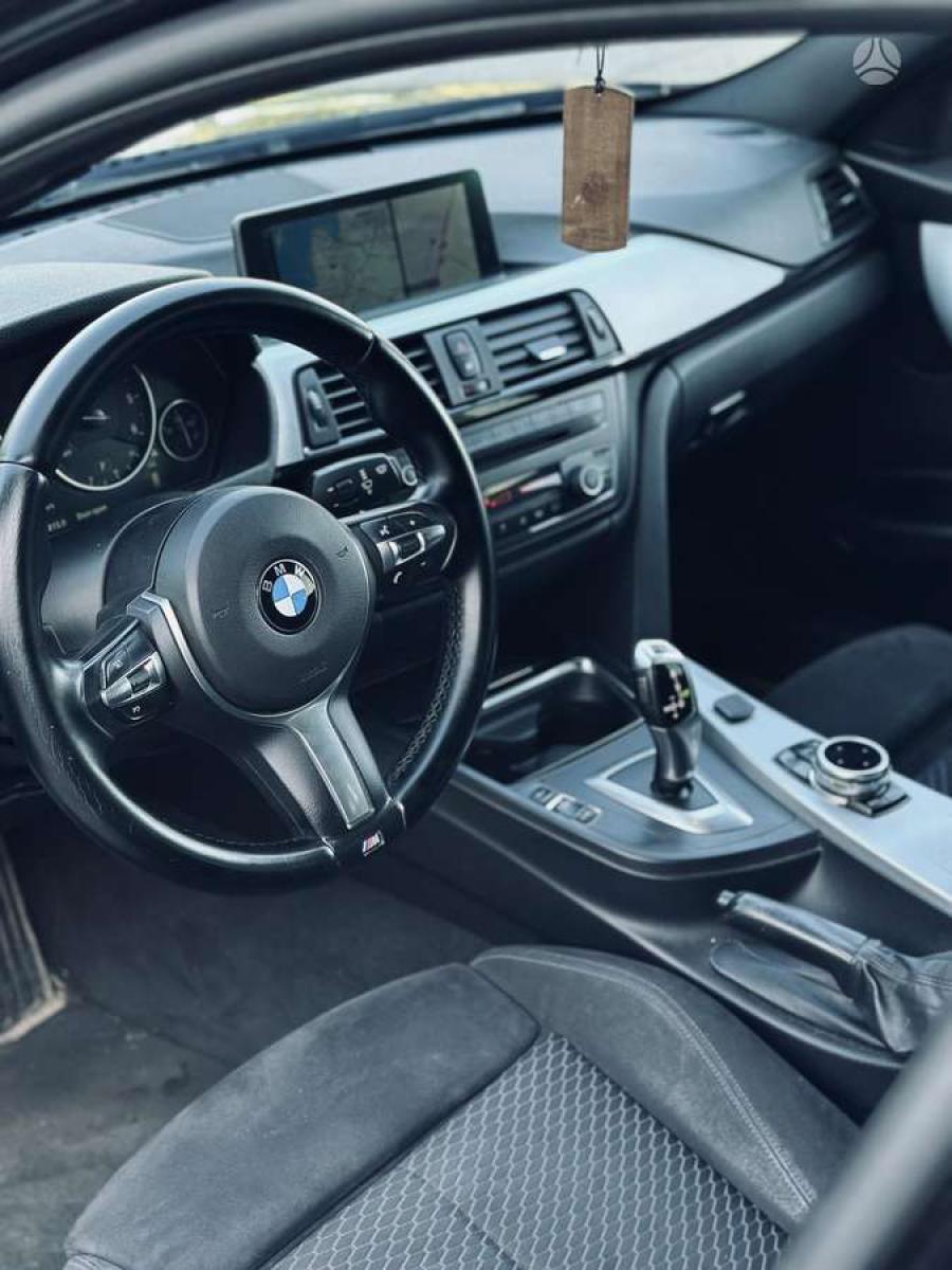 Melns BMW 320 2013 Šauļi, ar dzinēja tilpumu 2.00 L un nobraukumu 297 tūkst. km par 9300 €, foto 10 vietnē AUTOMOTO.COM.LV