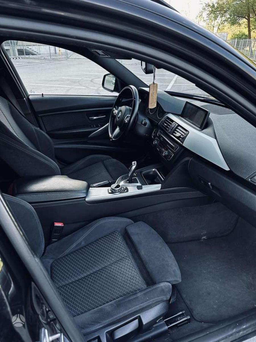 Melns BMW 320 2013 Šauļi, ar dzinēja tilpumu 2.00 L un nobraukumu 297 tūkst. km par 9300 €, foto 14 vietnē AUTOMOTO.COM.LV