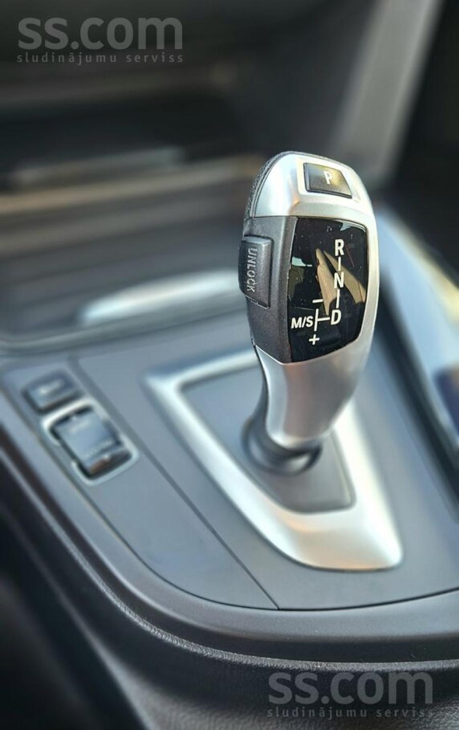 Melns BMW 320 2013 Saldus, ar dzinēja tilpumu 2.00 L un nobraukumu 364 tūkst. km par 9500 €, foto 17 vietnē AUTOMOTO.COM.LV