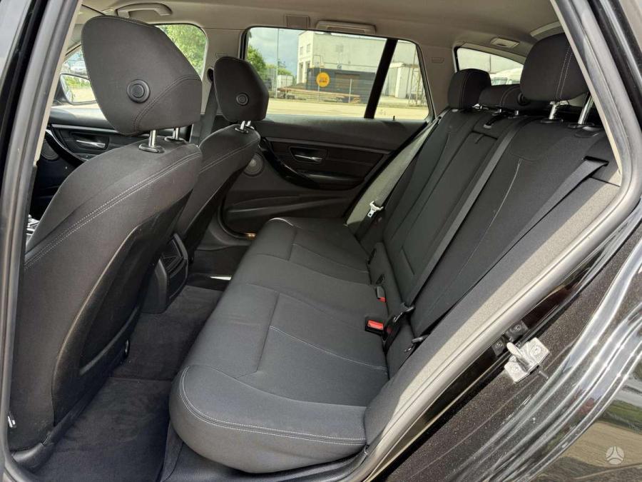 Melns BMW 320 2013 Marijampole, ar dzinēja tilpumu 2.00 L un nobraukumu 283 tūkst. km par 8450 €, foto 31 vietnē AUTOMOTO.COM.LV