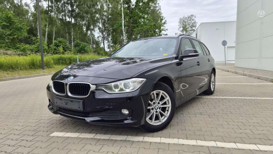 Black BMW 320 2013 in Kaunas, with an engine capacity of 2.00 L and mileage of 340 thousand km for 6650 €, photo 1 on AUTOMOTO.COM.LV
