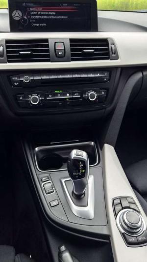 Black BMW 320 2013 in Kaunas, with an engine capacity of 2.00 L and mileage of 340 thousand km for 6650 €, photo 17 on AUTOMOTO.COM.LV