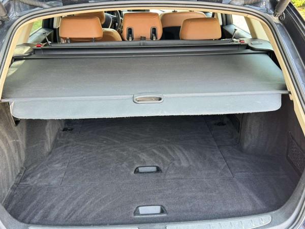 Black BMW 320 2013 in Marijampole, with an engine capacity of 2.00 L and mileage of 338 thousand km for 7200 €, photo 8 on AUTOMOTO.COM.LV