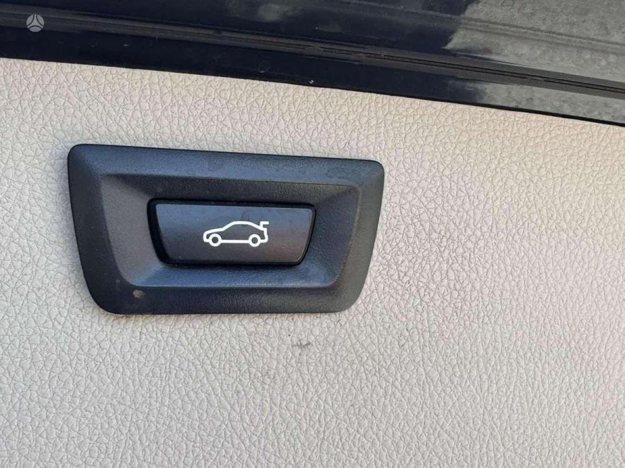 Melns BMW 320 2013 Marijampole, ar dzinēja tilpumu 2.00 L un nobraukumu 338 tūkst. km par 7200 €, foto 10 vietnē AUTOMOTO.COM.LV